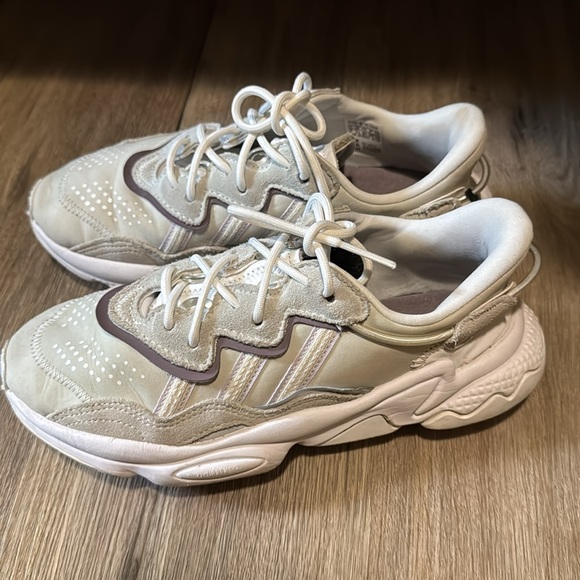 adidas Originals | Shoes | Adidas Originals Ozweego Sneakers | Poshmark
